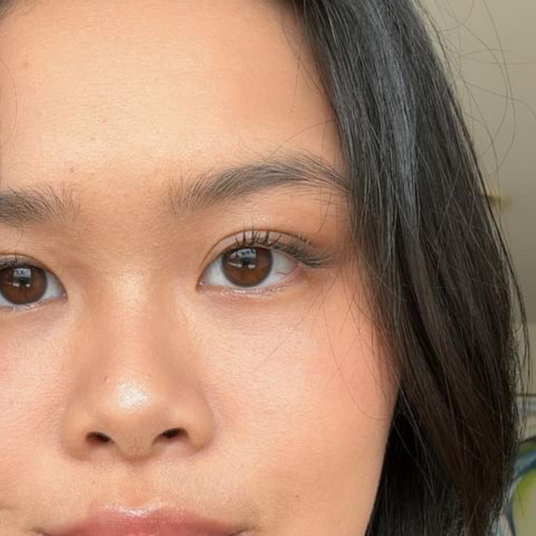 Applying False Eyelash Extensions : Underlash | Underlash